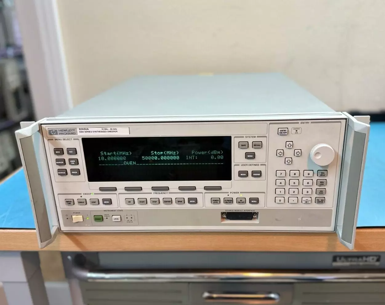 HP Agilent 83650A/51A Signal Generator 10 MHz to 50 GHz Calibrated ...